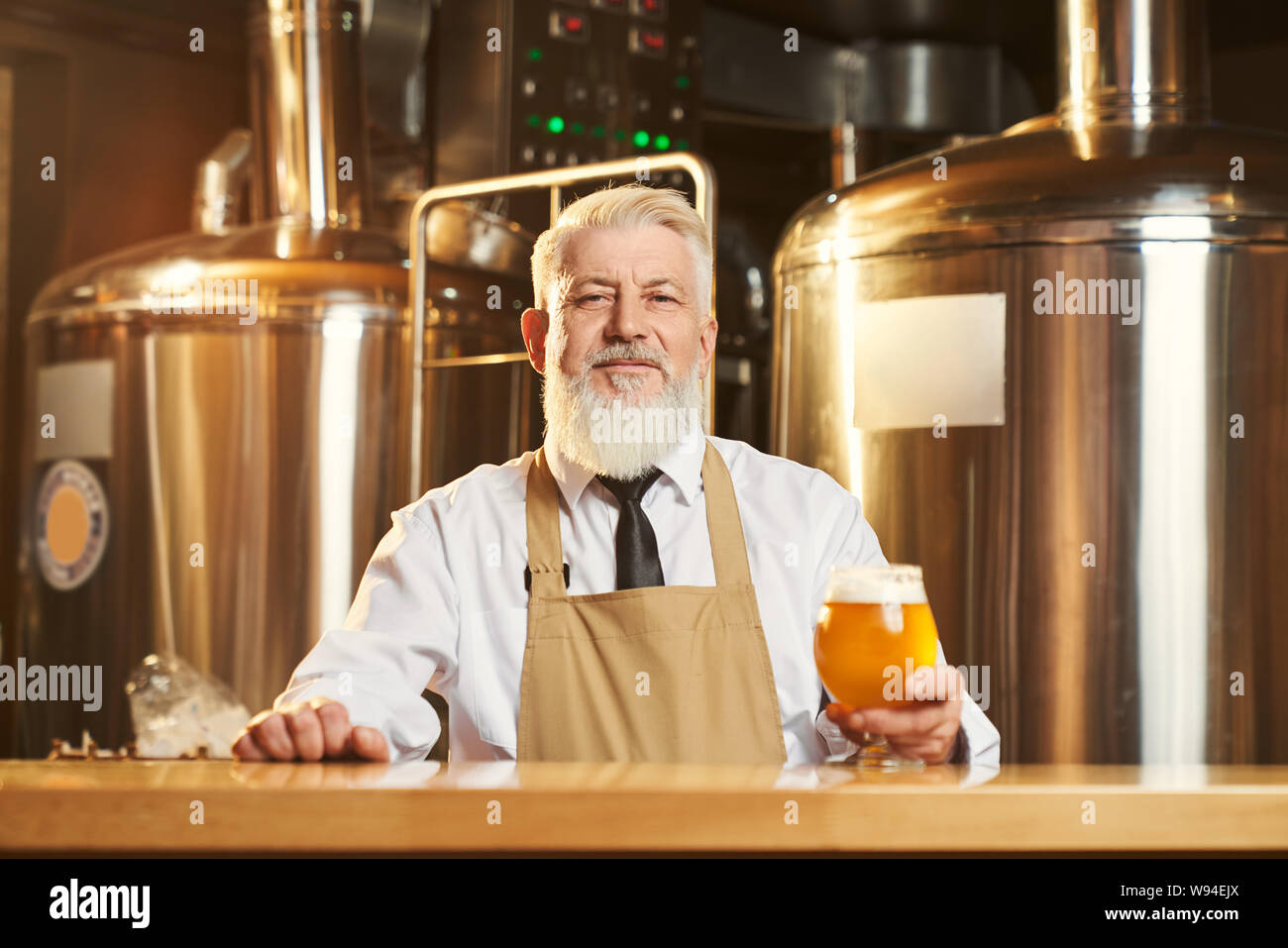 Brewing alcohol hi-res stock photography and images - Alamy