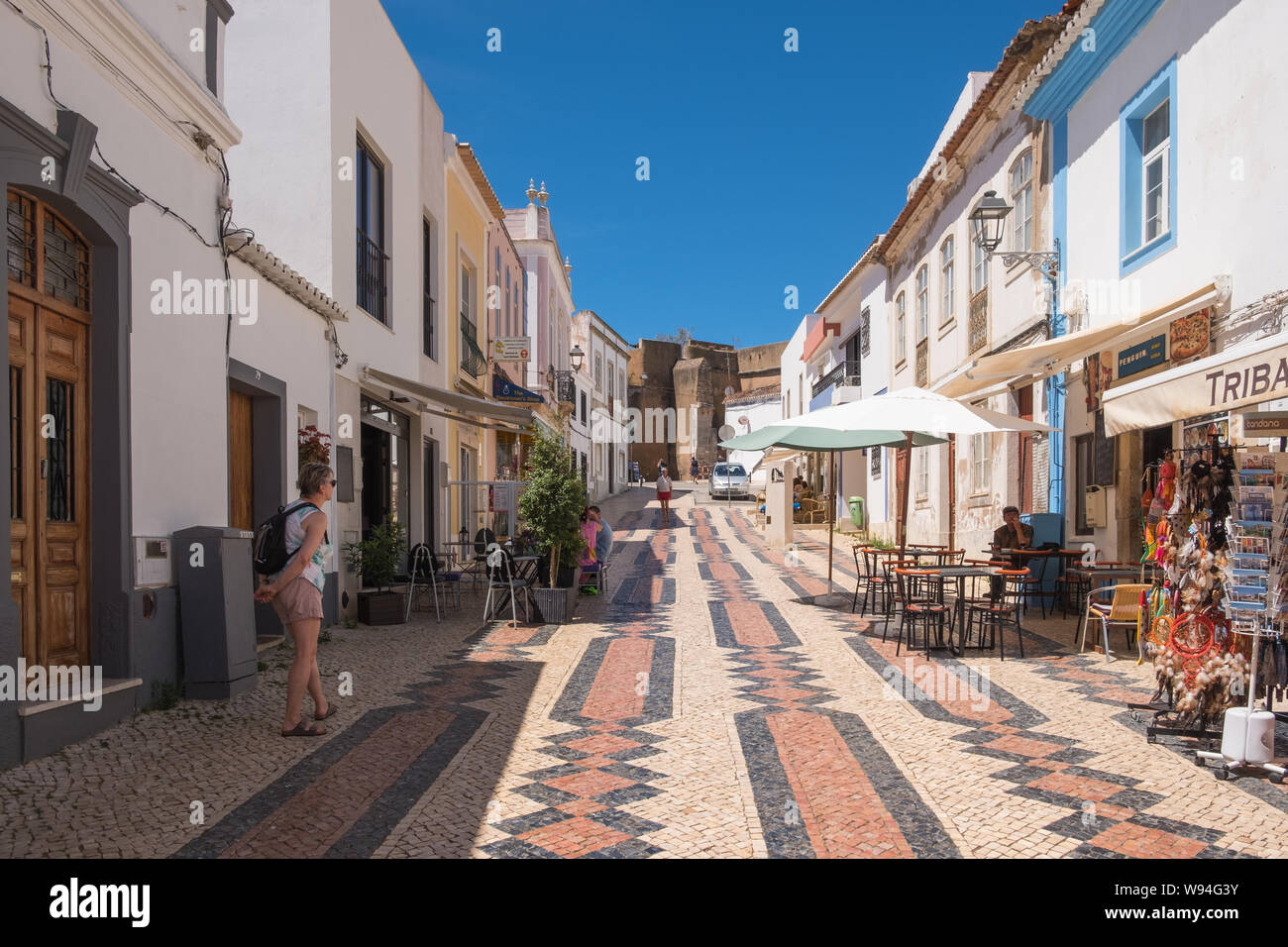 Decorative tiles hi-res stock photography and images - Alamy