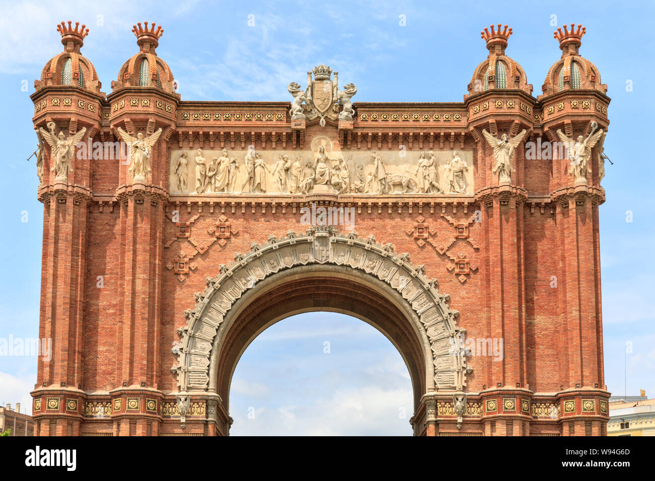 Arc de Triomf de Barcelona, detail, architecture landmark in sunshine ...