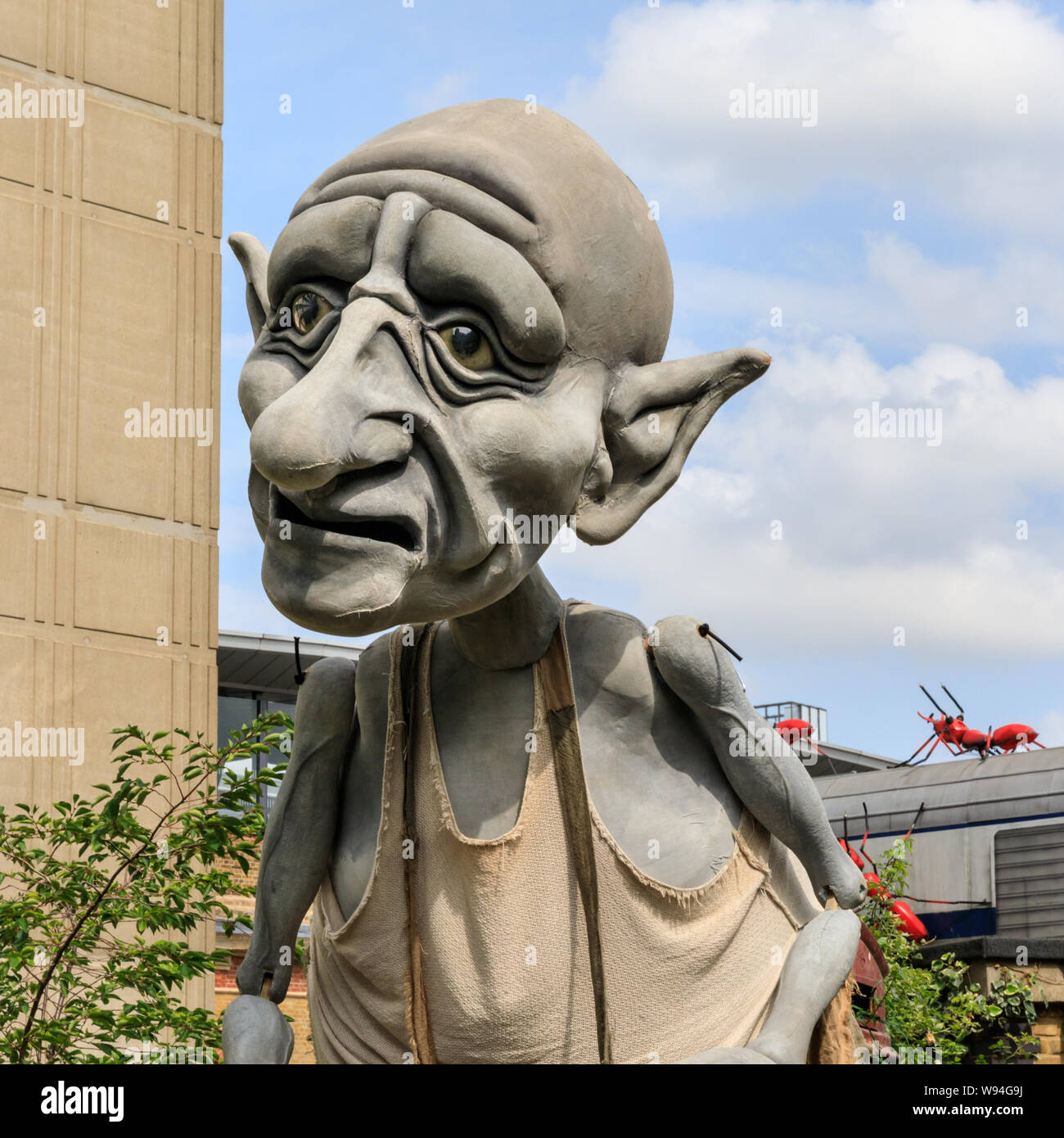 Gnomus, Caretaker of the Earth, a giant gentle green giant puppet by ...