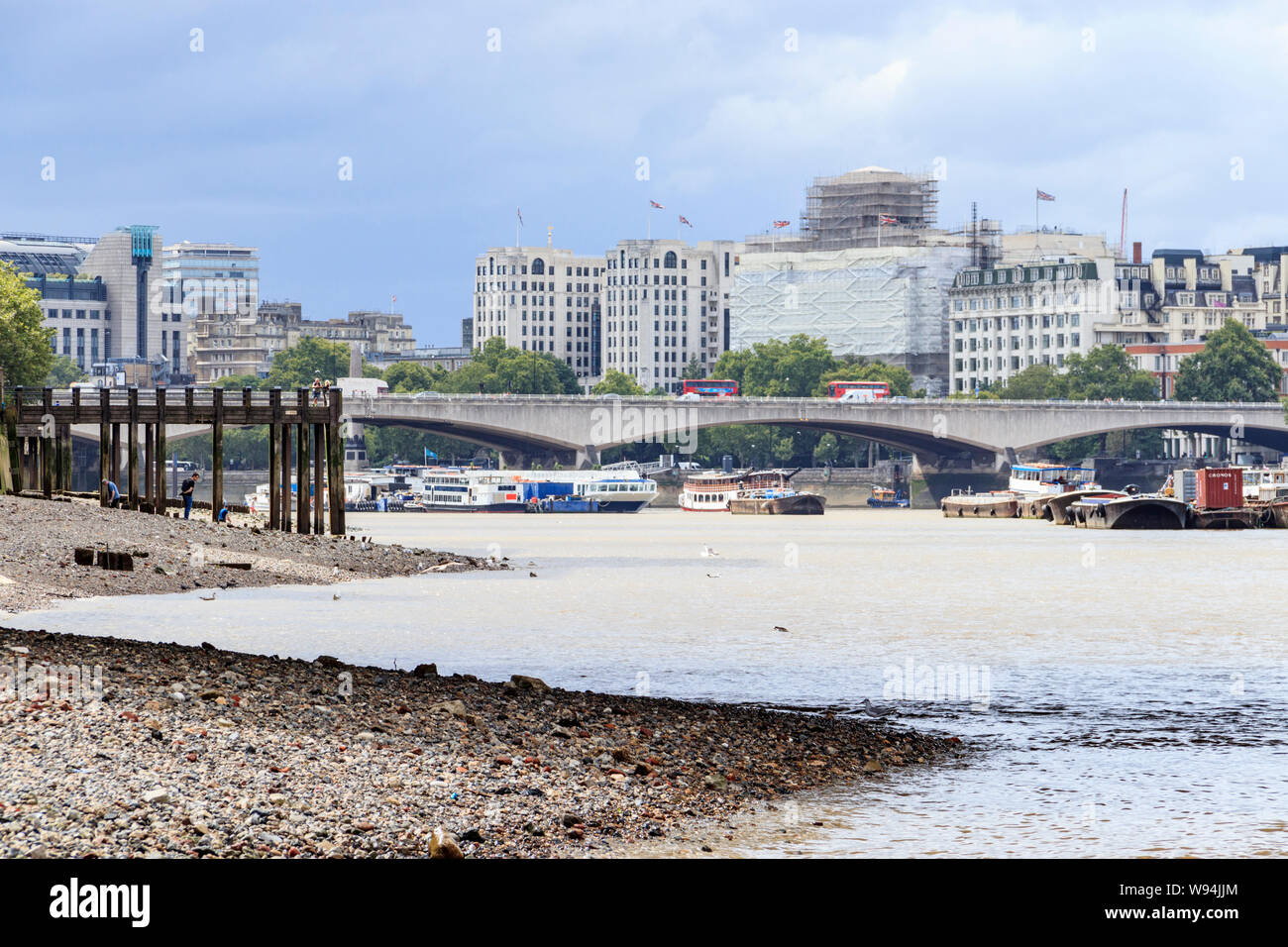 Waterloo bridge skyline london hi-res stock photography and images - Alamy
