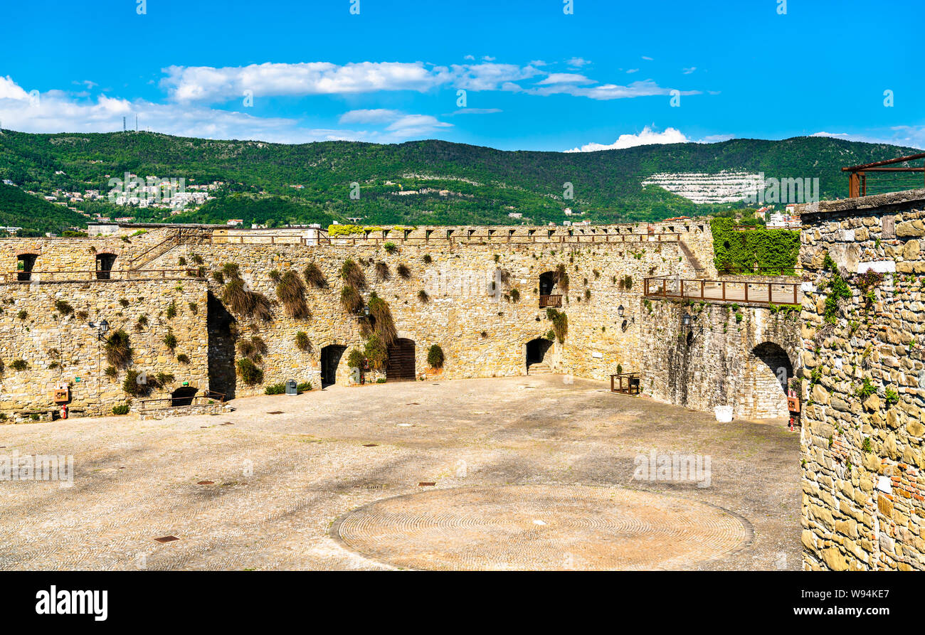 Trieste italy cathedral san giusto hi-res stock photography and images ...