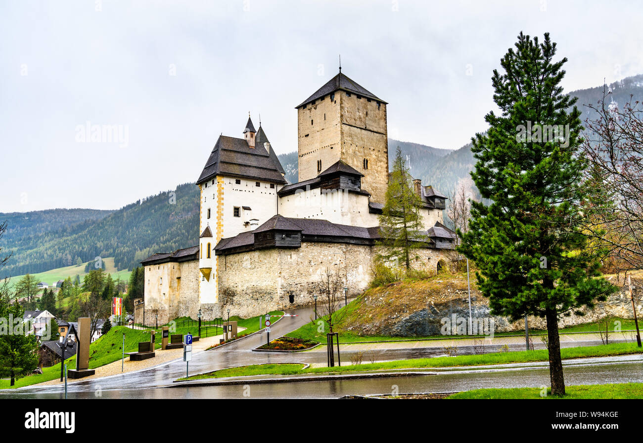 Mauterndorf castle hi-res stock photography and images - Alamy