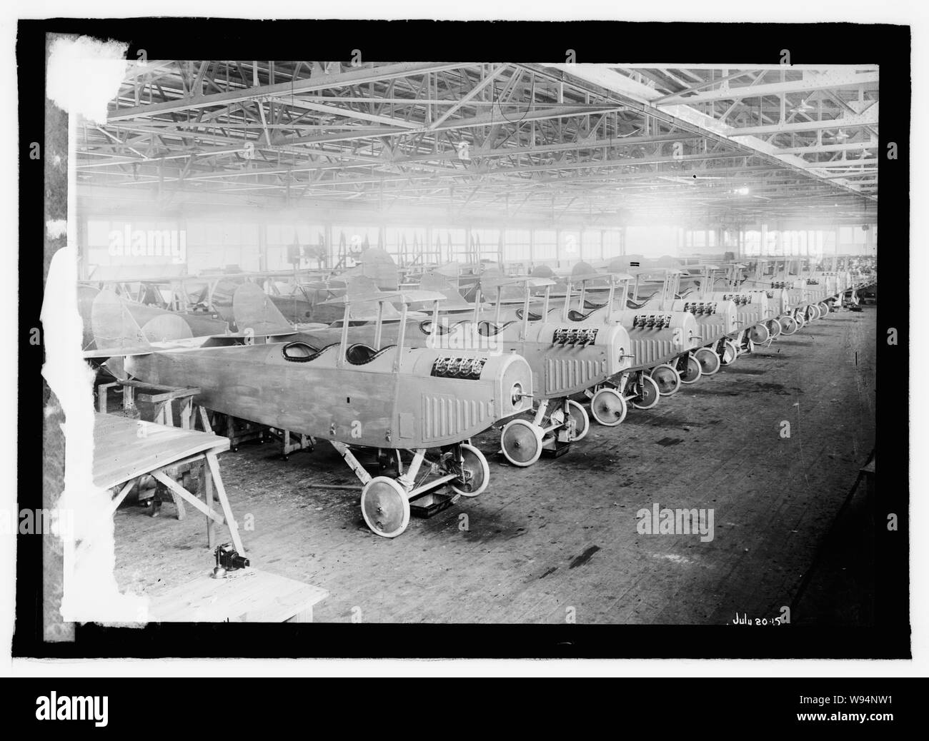 Aeroplane factory hi-res stock photography and images - Alamy