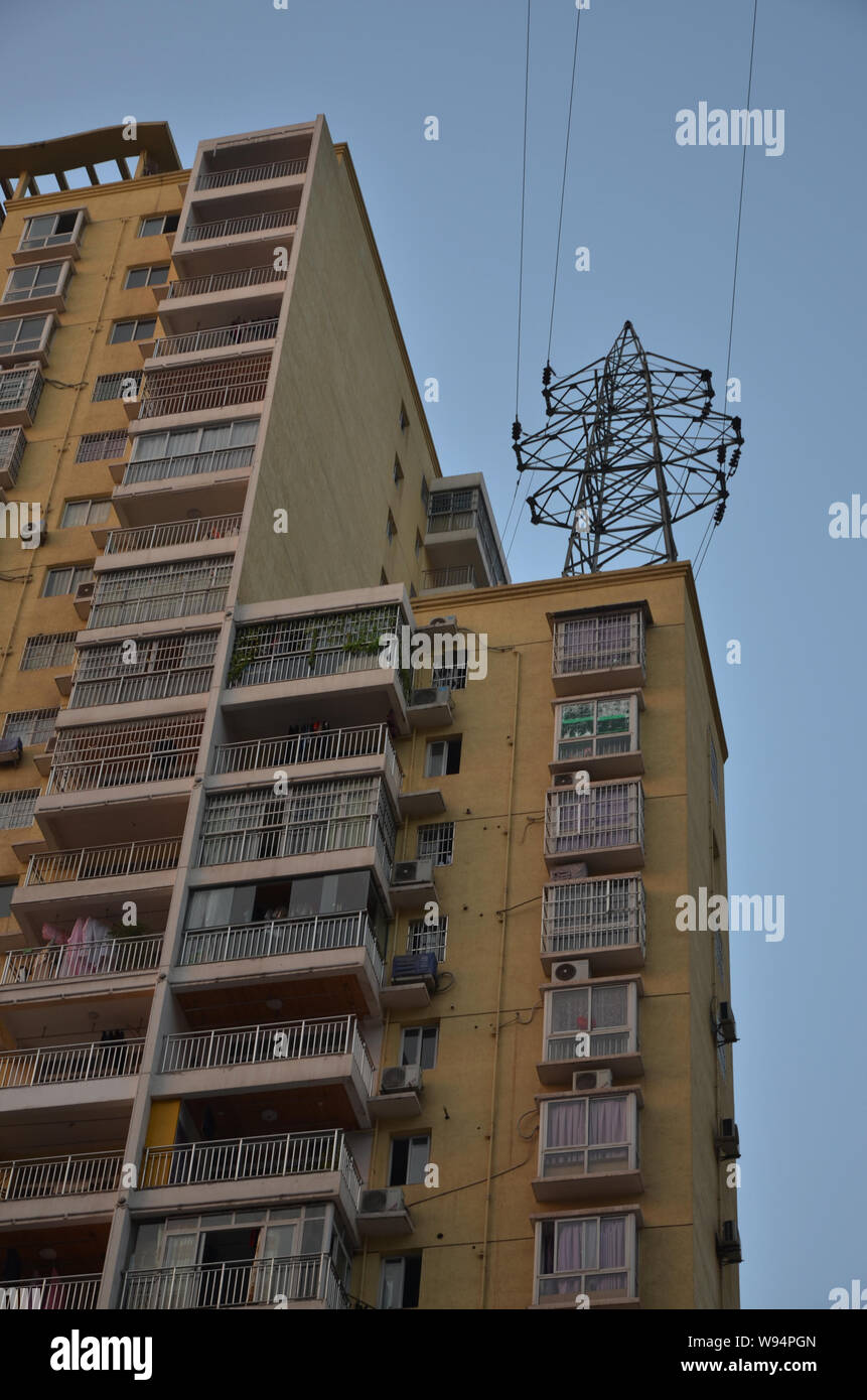Pylon mounted hi-res stock photography and images - Alamy