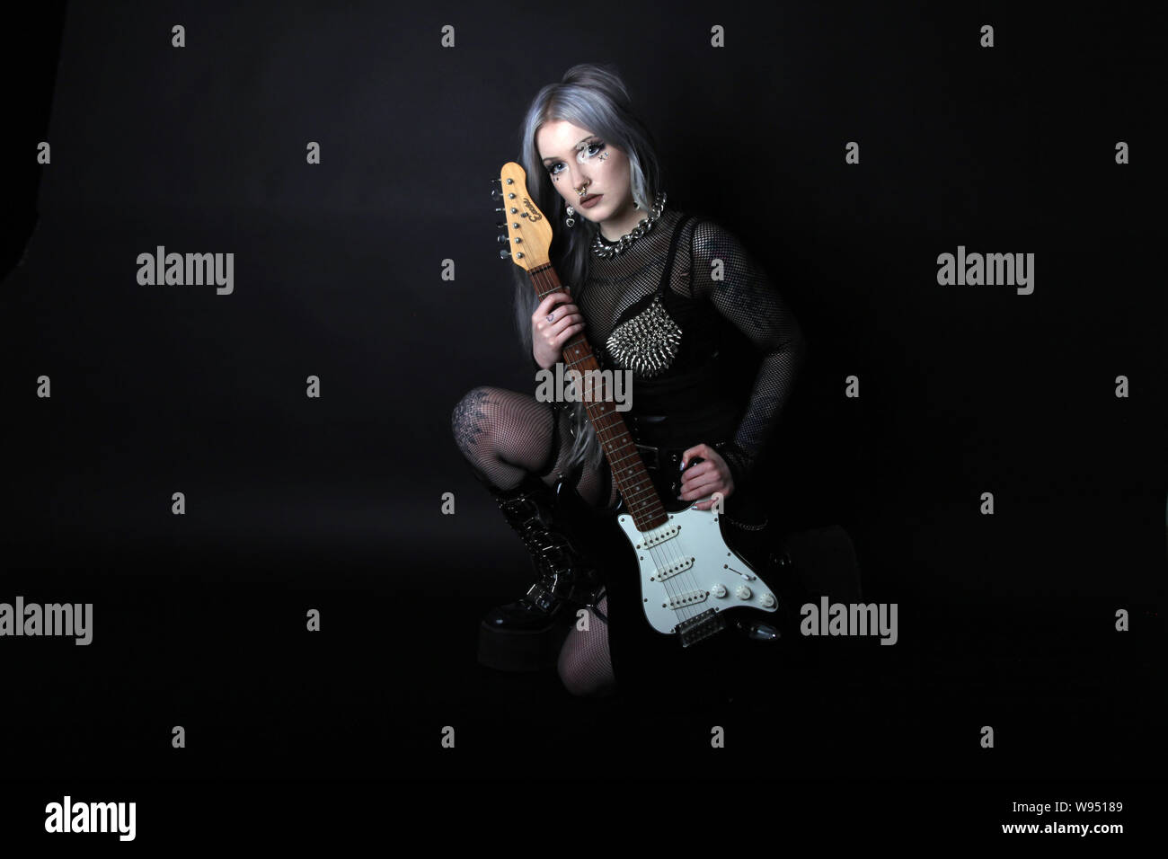 Rock chick hi-res stock photography and images - Alamy