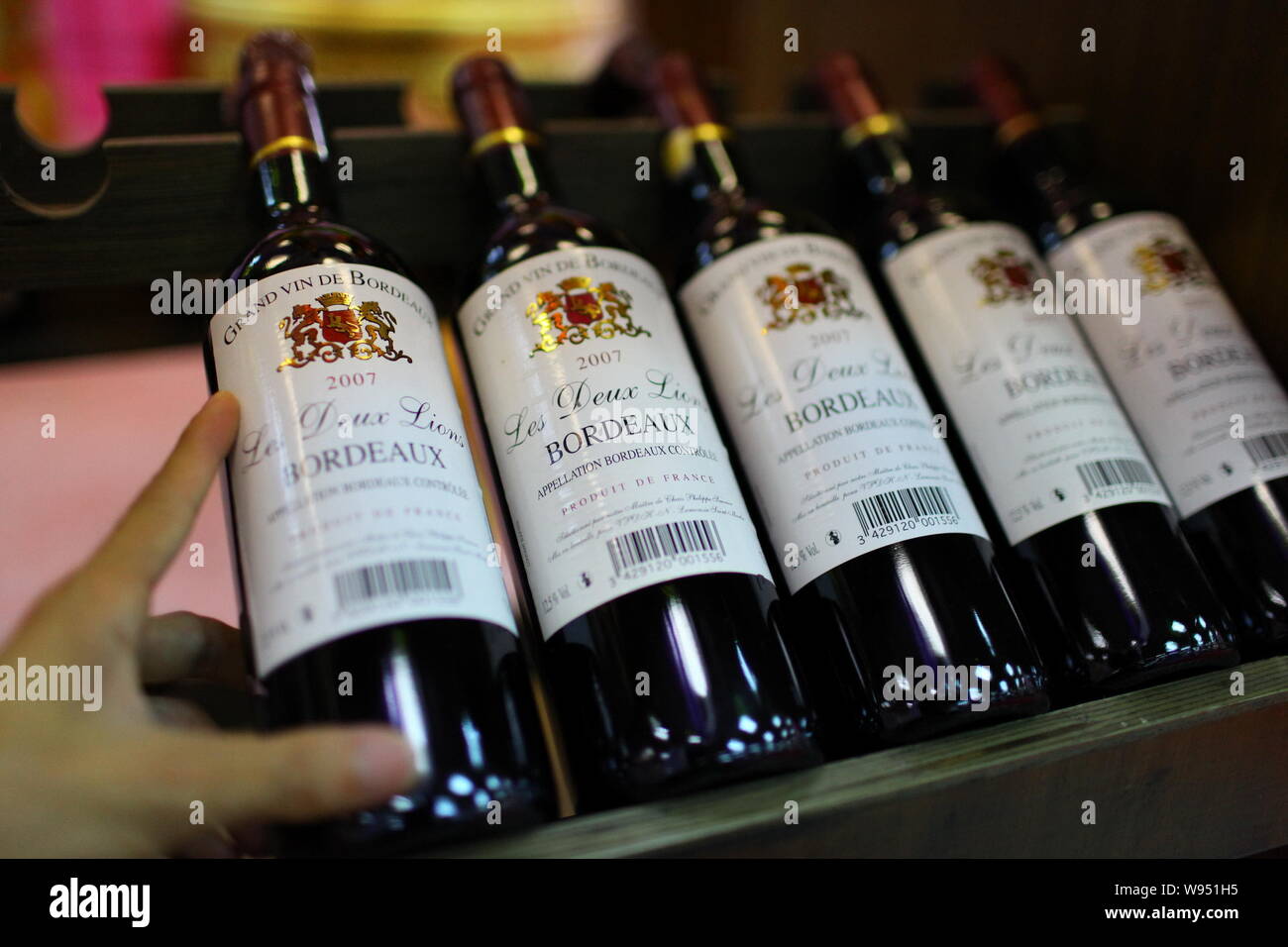 Foreign imports hi-res stock photography and images - Alamy