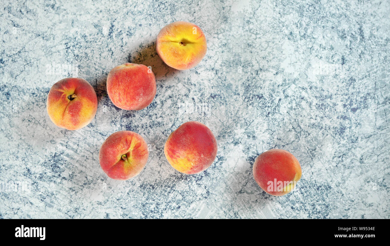 Marble texture peach hi-res stock photography and images - Alamy