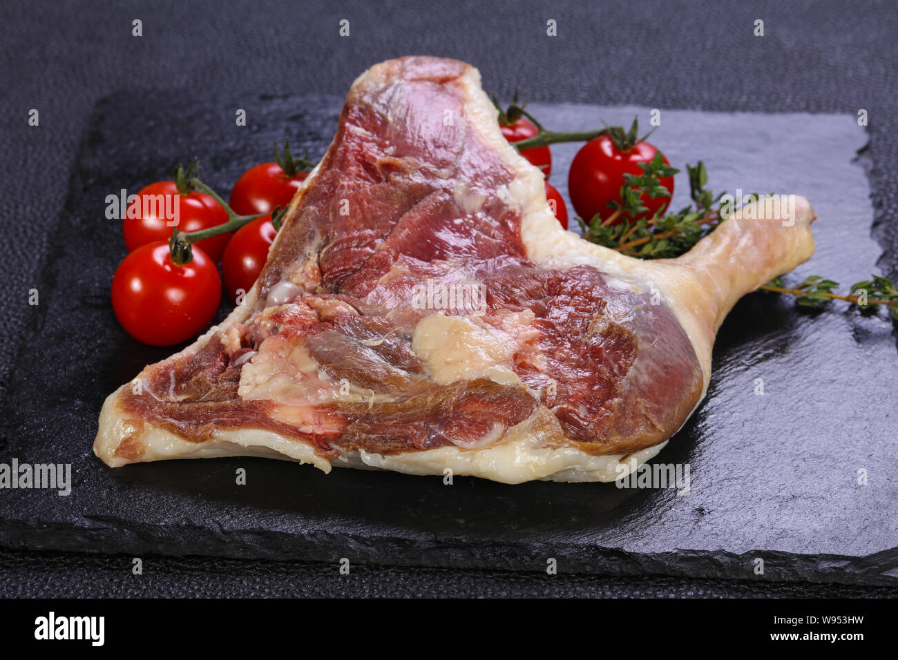 Raw duck leg ready for cooking Stock Photo - Alamy