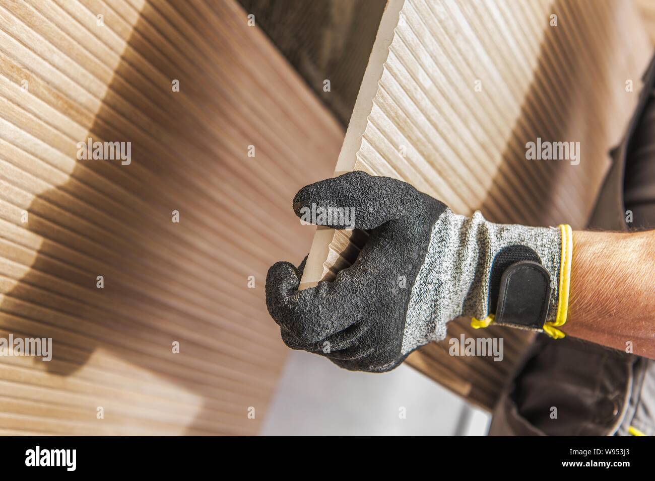 Installing ceramic tile hi-res stock photography and images - Alamy