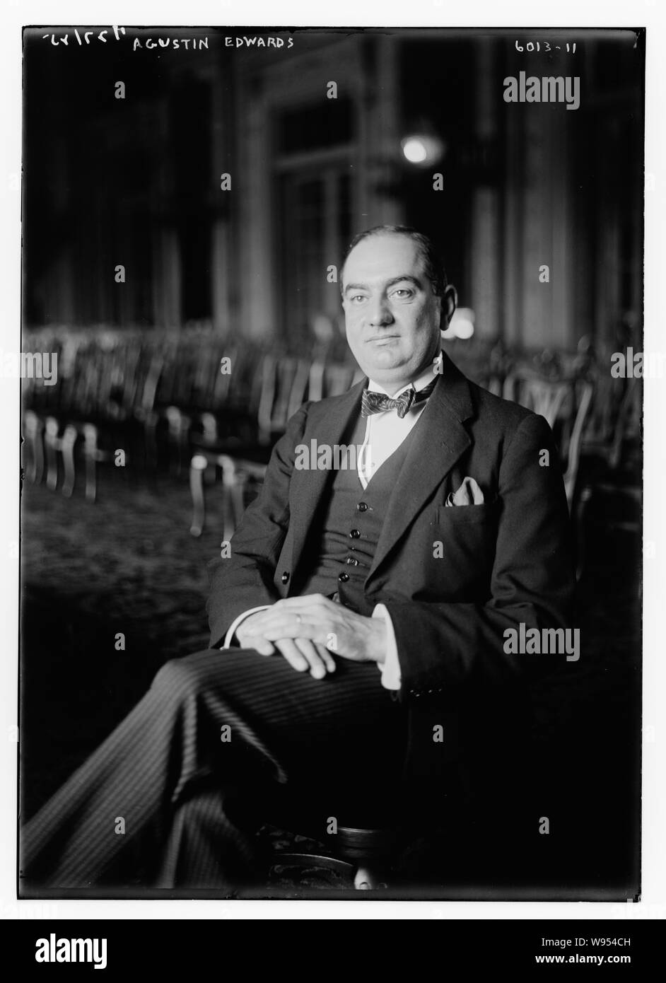 Politics politics profile profile profile standing standing standing hi ...