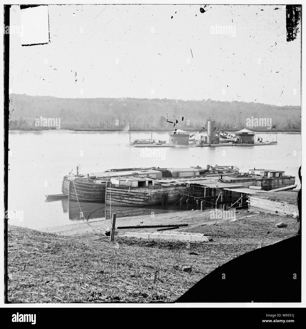 Aiken's Landing, Va. Double-turreted monitor U.S.S. Onondaga on the ...