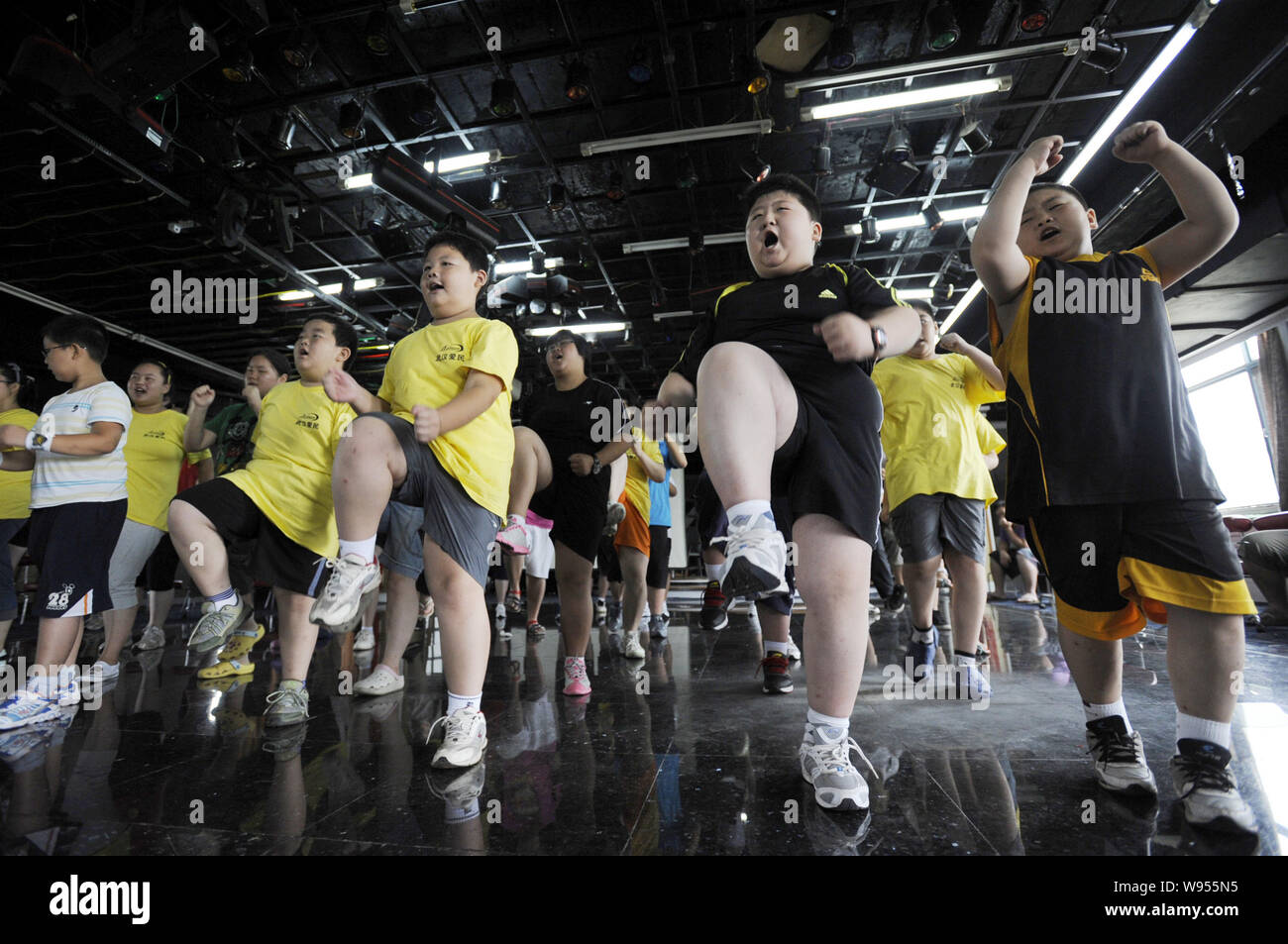 Overweight children camp hi-res stock photography and images - Alamy