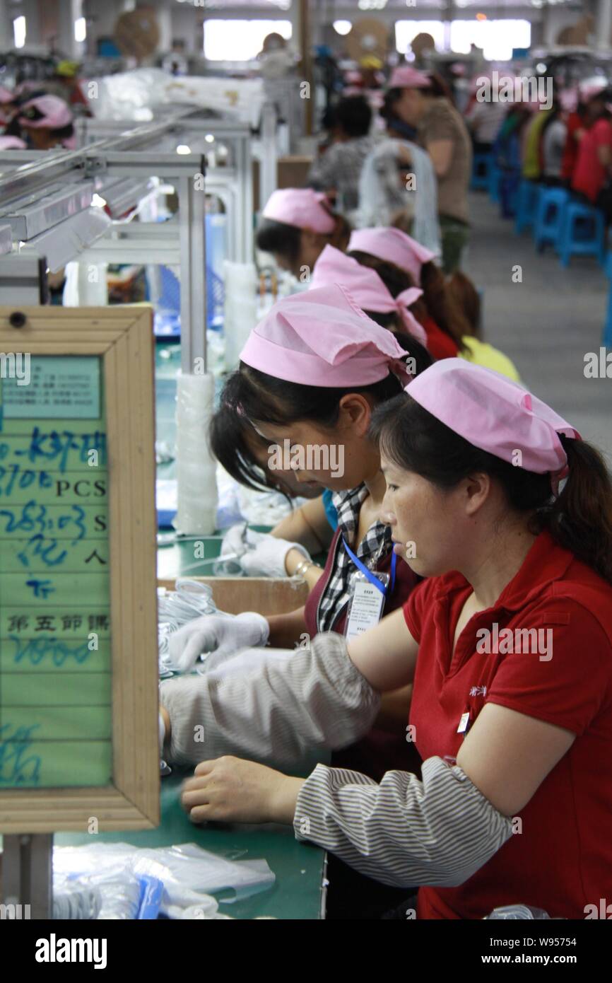 Foxconn factory in china hi-res stock photography and images - Alamy