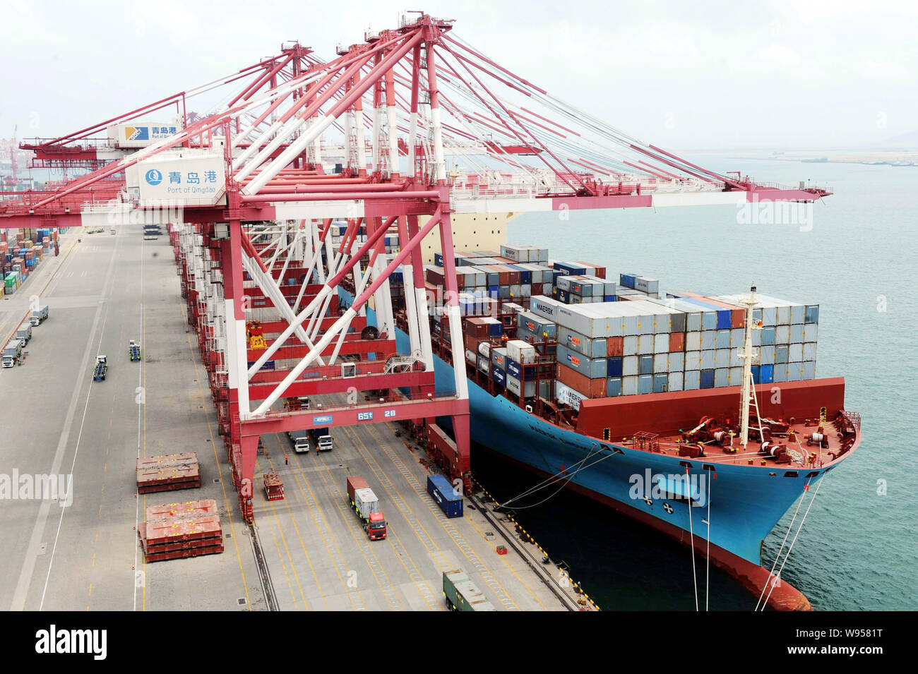 Qingdao port foreign trade container terminal hi-res stock photography ...