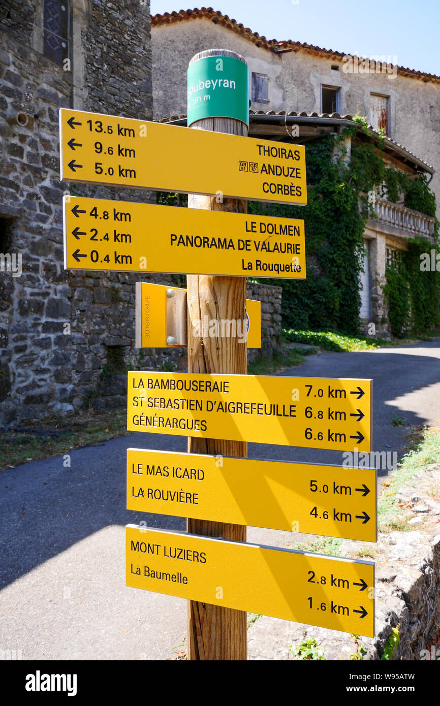 Orientation panels for mountain hikers, Mas Soubeyran, Mialet, Gard ...