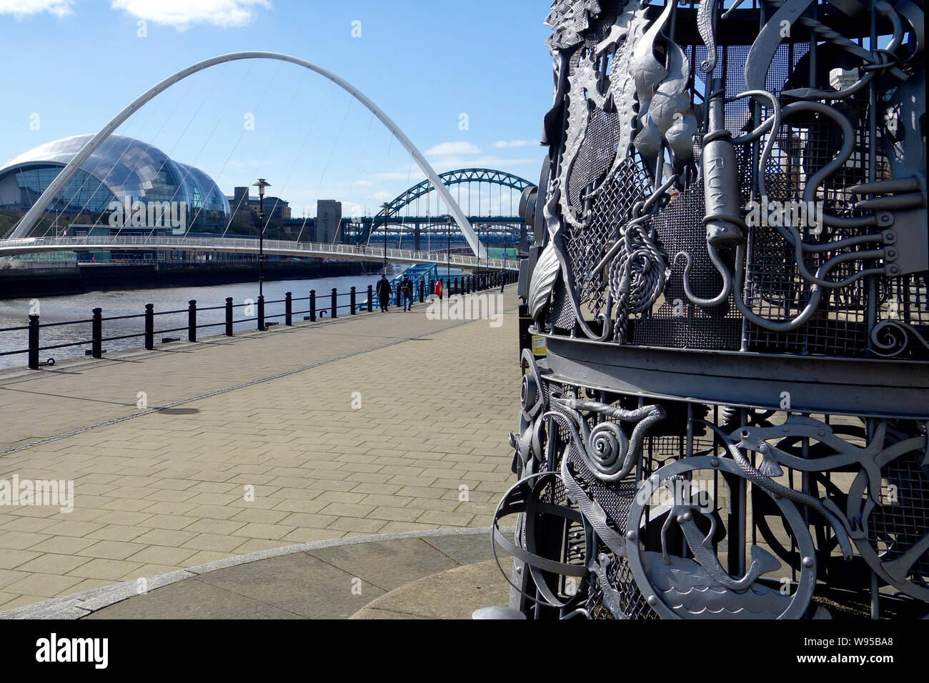Newcastle upon tyne sculpture hi-res stock photography and images - Alamy