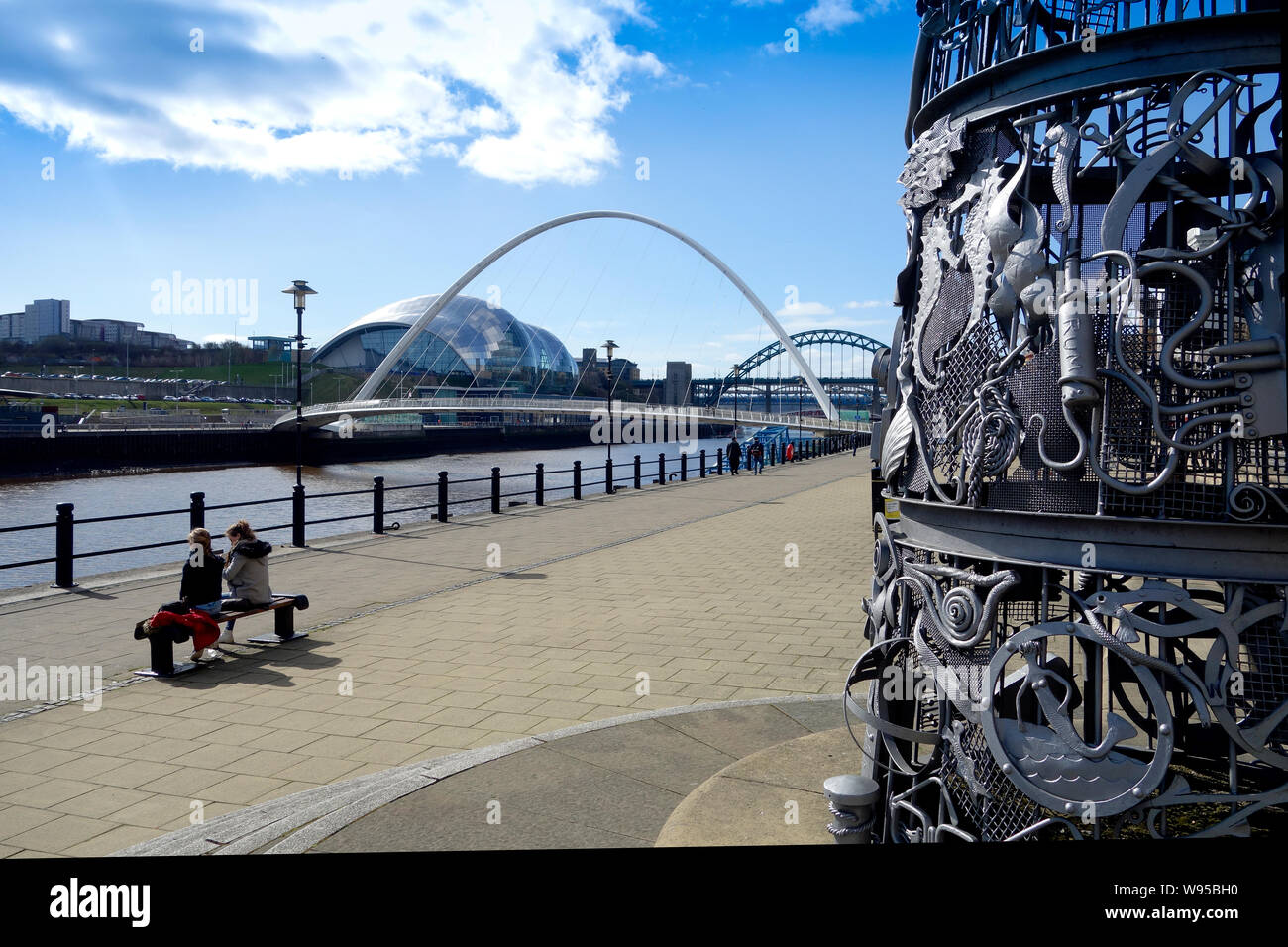 Newcastle upon tyne sculpture hi-res stock photography and images - Alamy