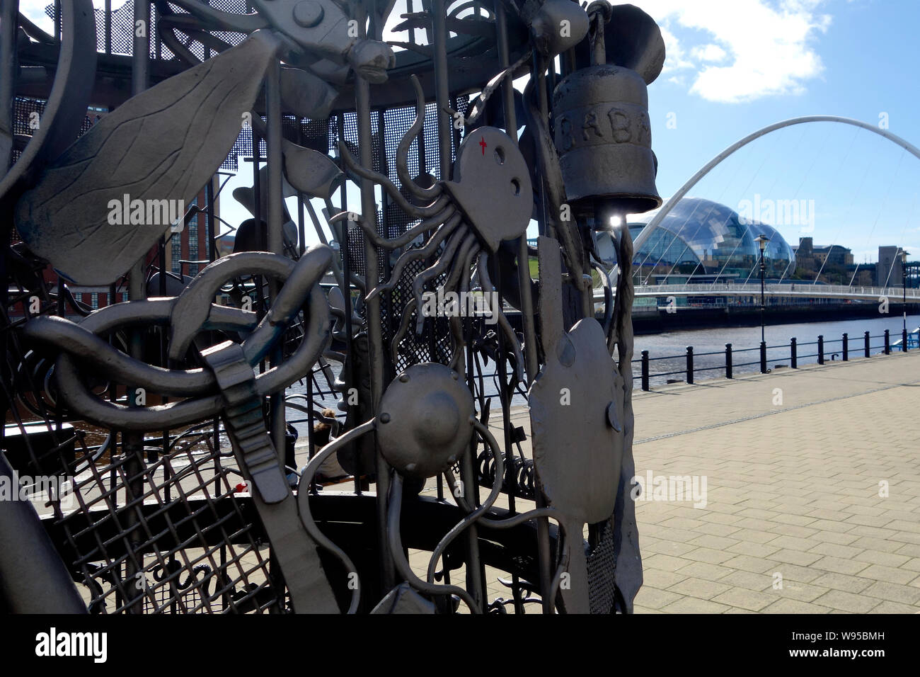 Newcastle upon tyne sculpture hi-res stock photography and images - Alamy