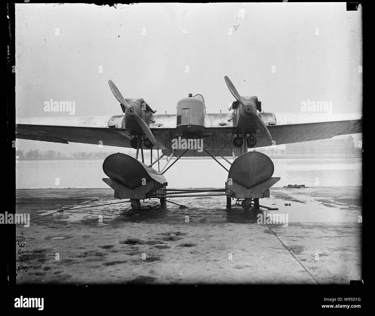 River perspective Black and White Stock Photos & Images - Alamy