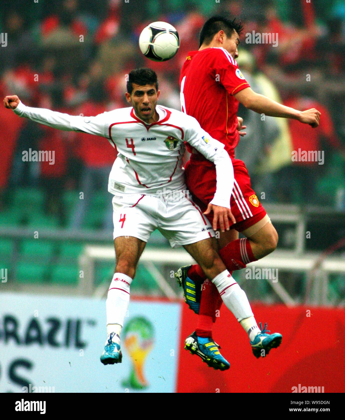 Qin Sheng of China, right, challenges Baha Abdul-Rahman Mustafa ...