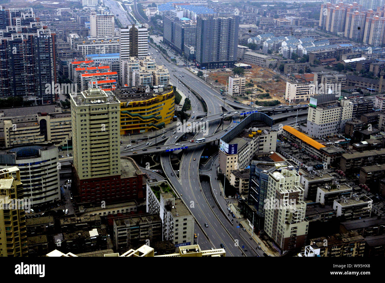 --File--Aerial view of Changsha city, central Chinas Hunan province, 20 ...