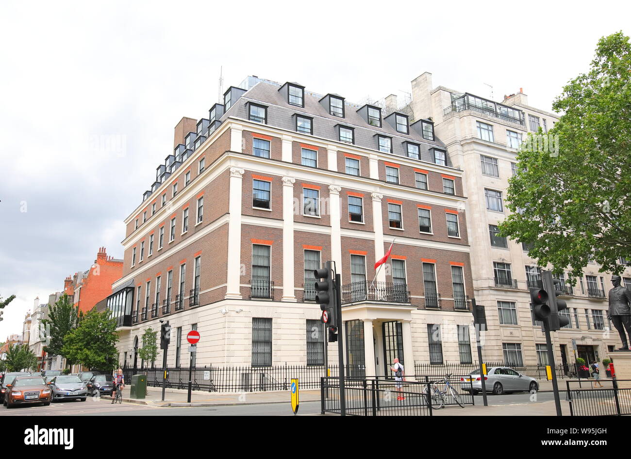 Chinese embassy uk hi-res stock photography and images - Alamy