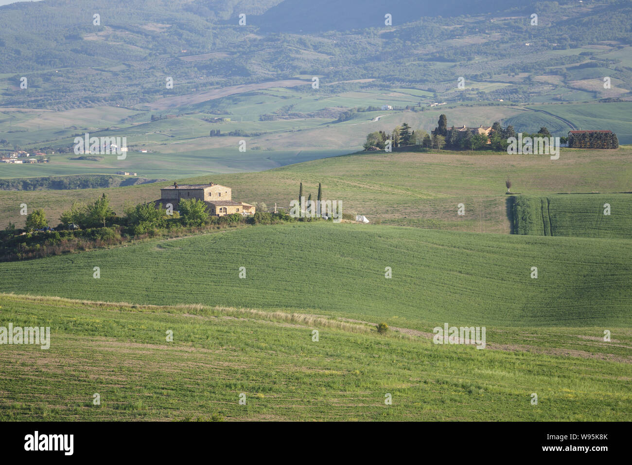 Italian Farmhouse Country Stock Photos & Italian Farmhouse Country ...