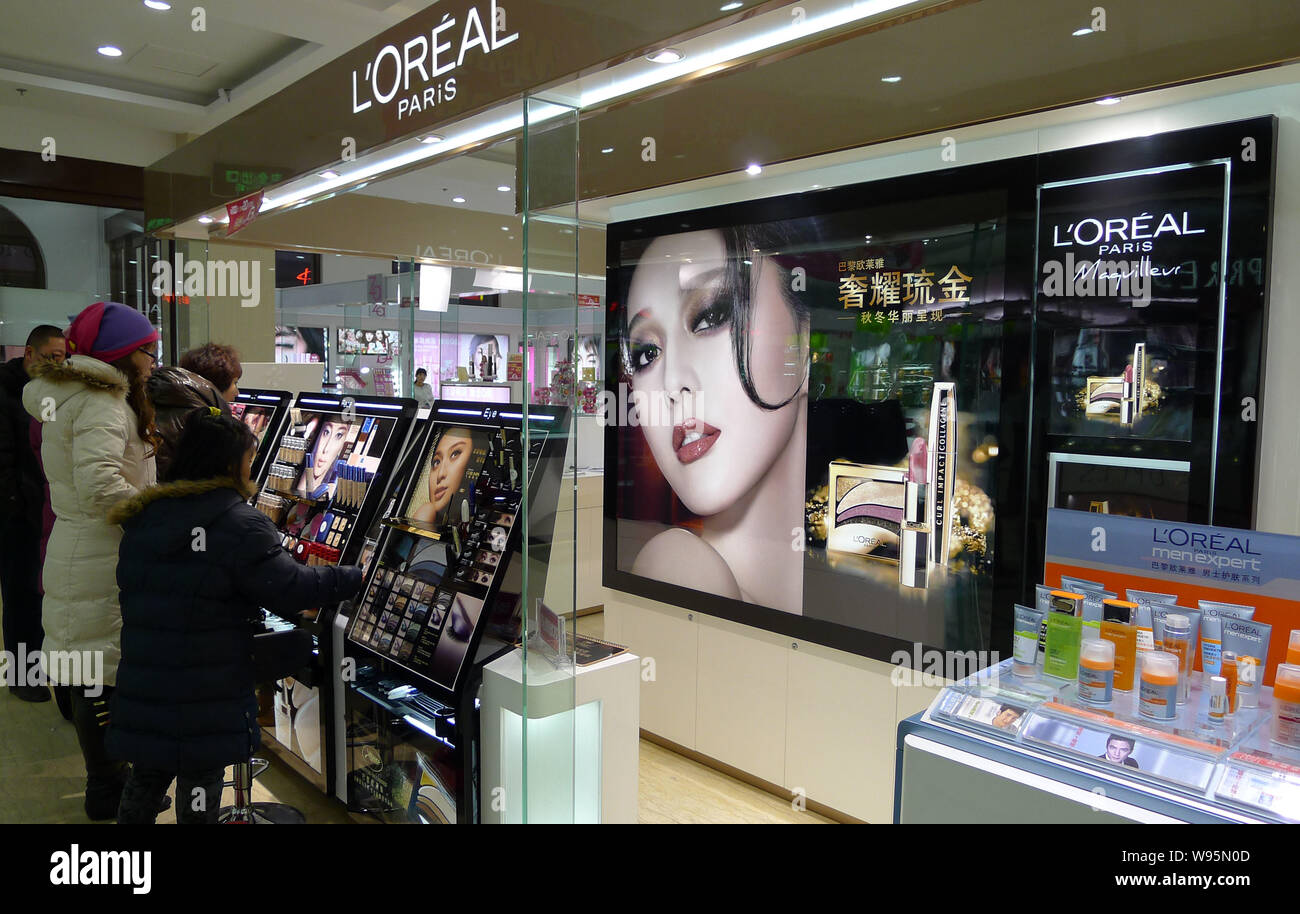 L'oreal china hi-res stock photography and images - Alamy