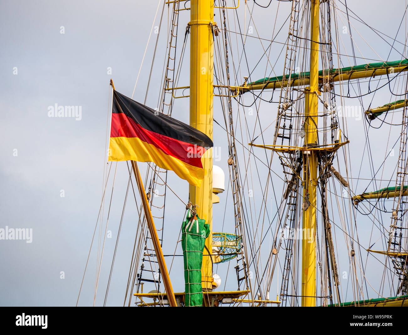 German flag on ship hi-res stock photography and images - Alamy