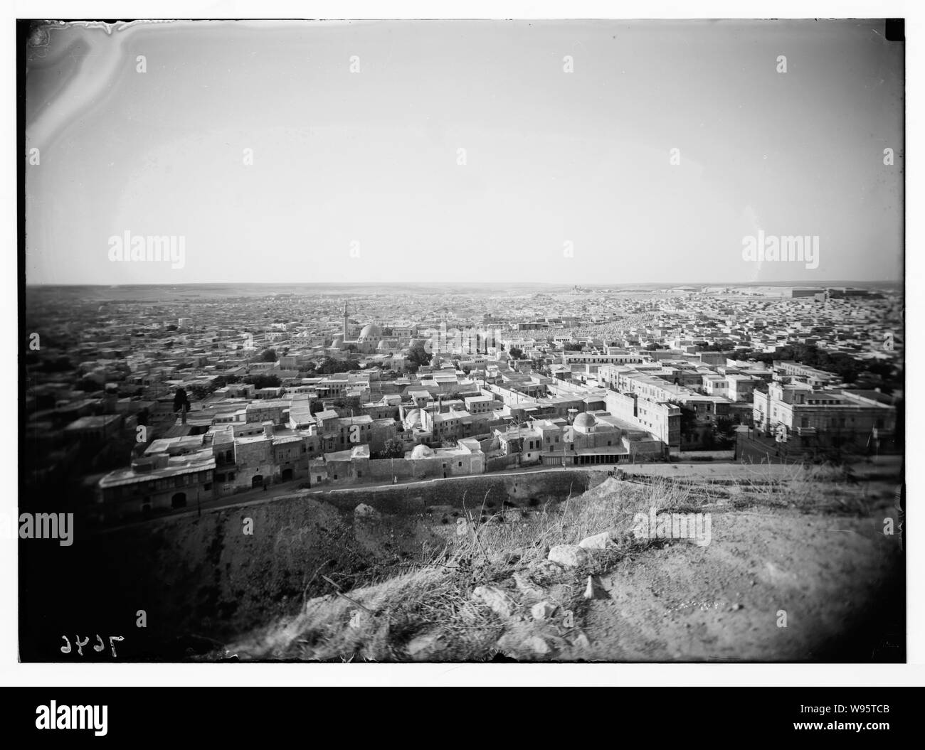 Aleppo travel Black and White Stock Photos & Images - Alamy