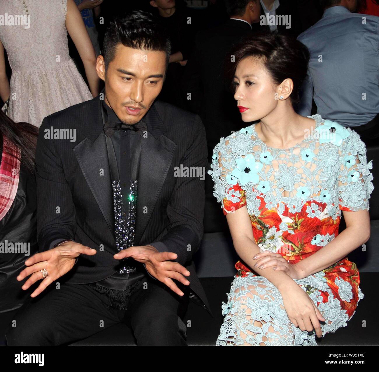 Taiwanese actress Alyssa Chia chats with Chinese model Hu Bin during ...
