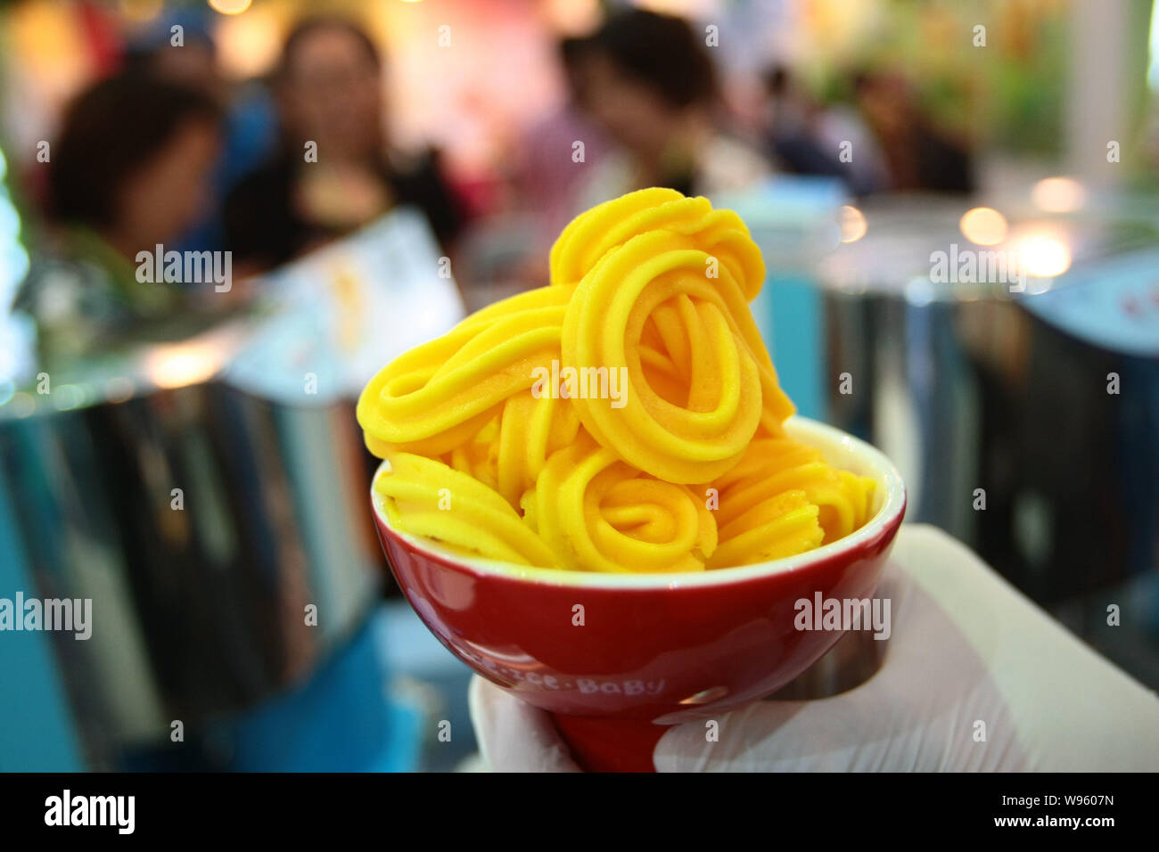Mango expo hi-res stock photography and images - Alamy