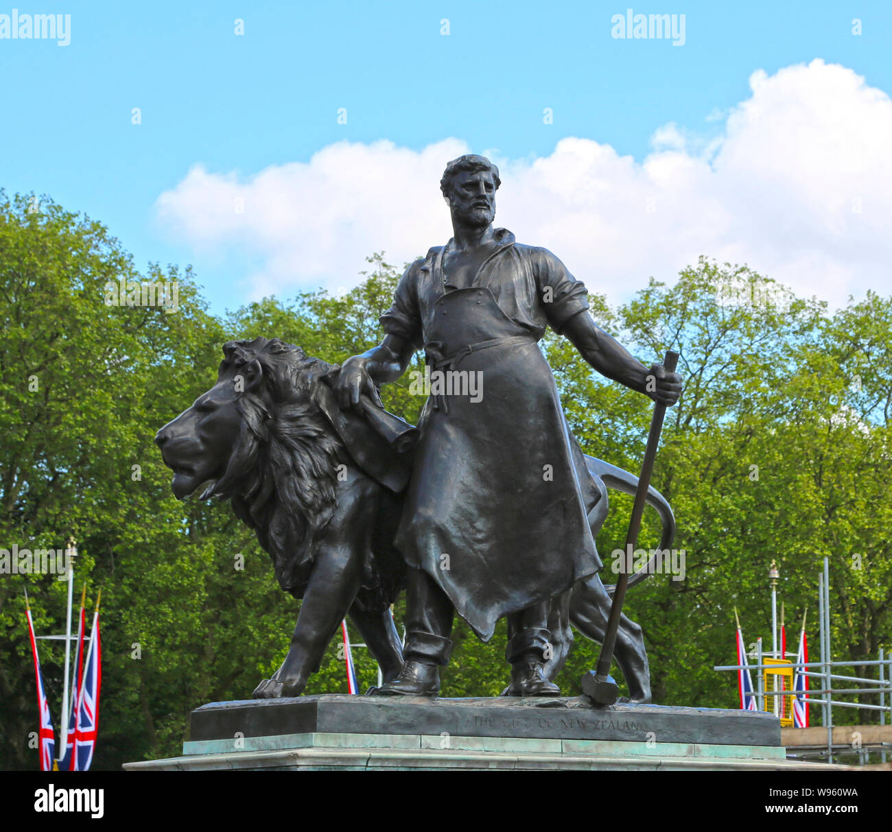 London, Great Britain -May 23, 2016: The Victoria Memorial, bronze ...