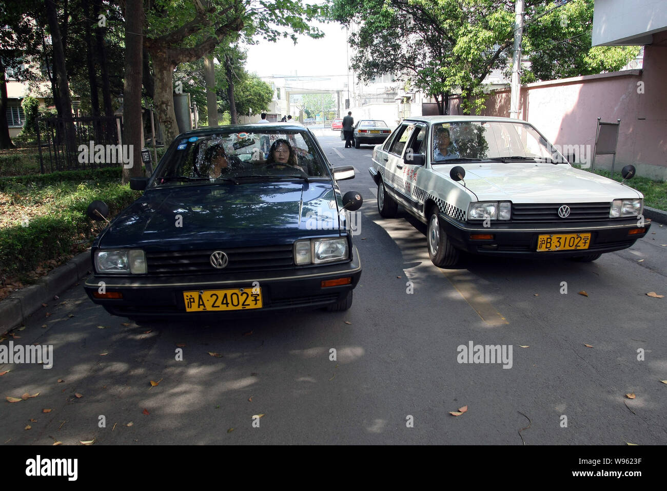 Driving license students hi-res stock photography and images - Alamy