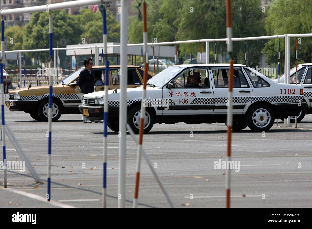 Driving license students hi-res stock photography and images - Alamy