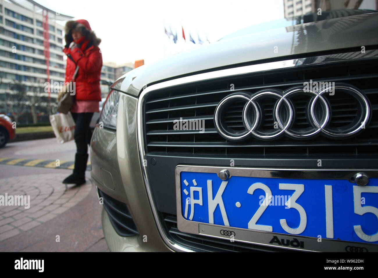 --File--An Audi car with Shanghai license plate is pictured at a street ...