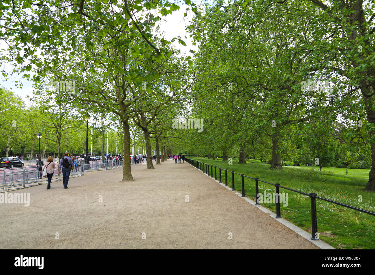 London, Great Britain -May 23, 2016: The Mall is a road in the City of ...