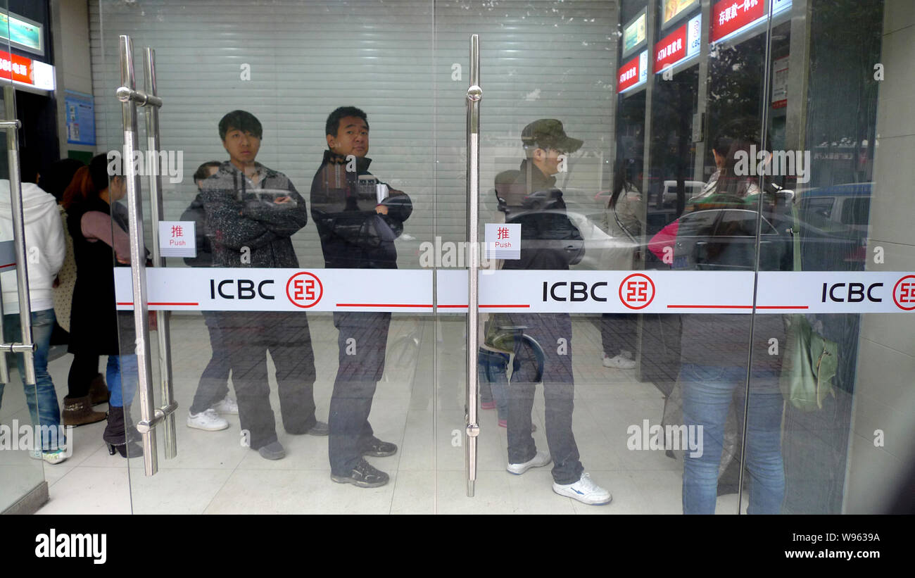 Draw money hi-res stock photography and images - Alamy