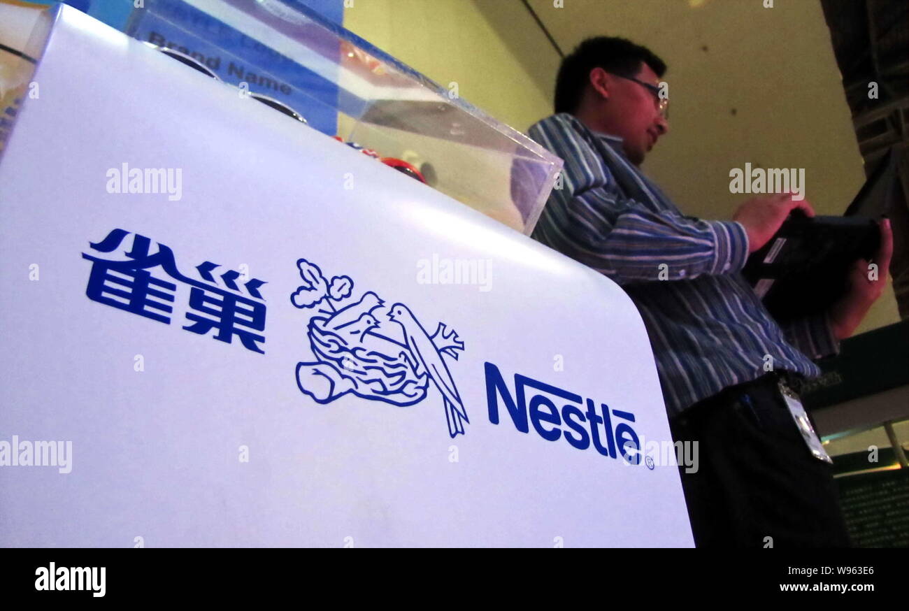 Nestle sa hi-res stock photography and images - Alamy