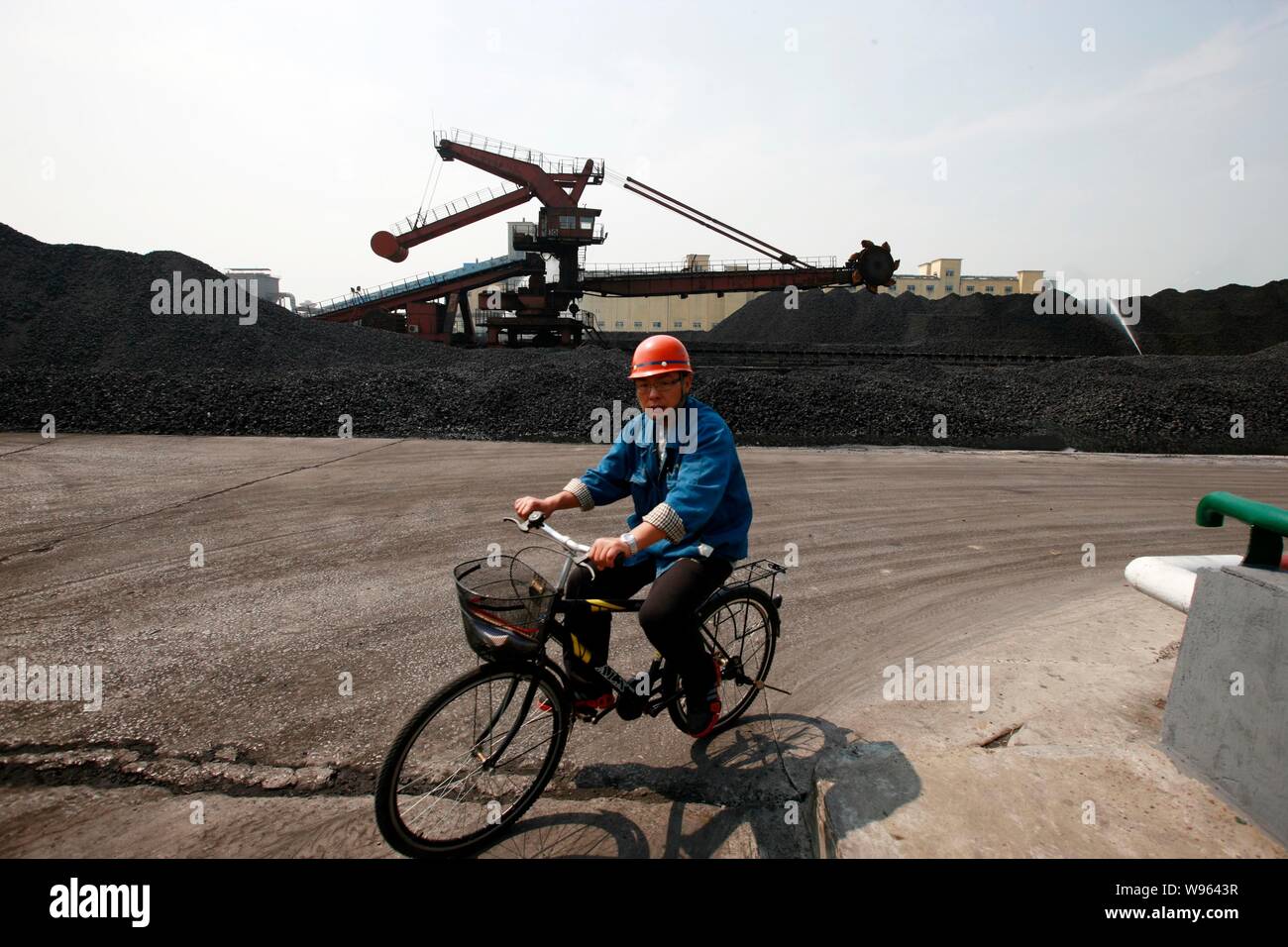 Coal mine bicycle hi-res stock photography and images - Alamy