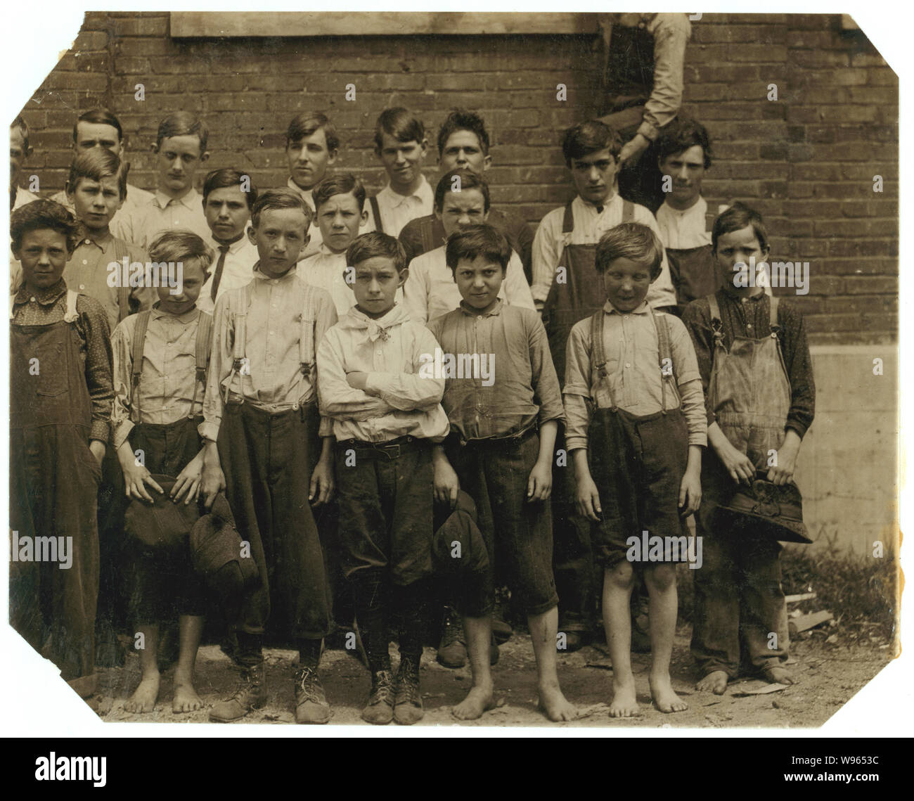 Daily wages Cut Out Stock Images & Pictures - Alamy