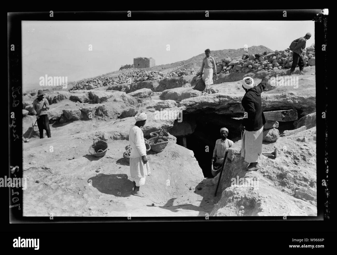 Allan Rowe's excavations at Gezer, Oct. 5, 1934 Stock Photo - Alamy