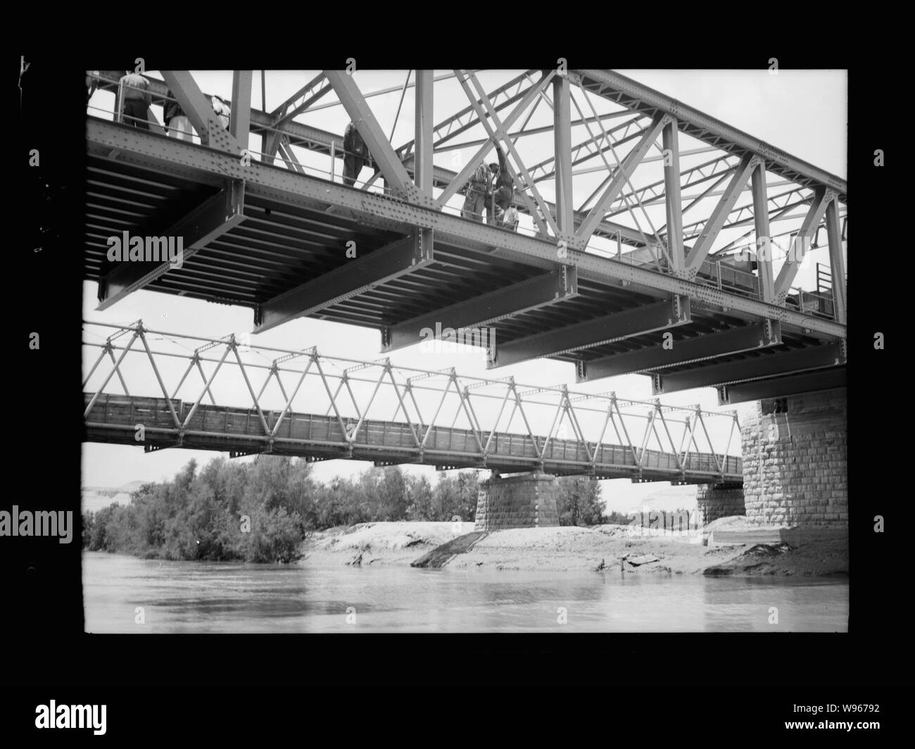 Allenby Bridge. New and old Allenby bridges Stock Photo - Alamy