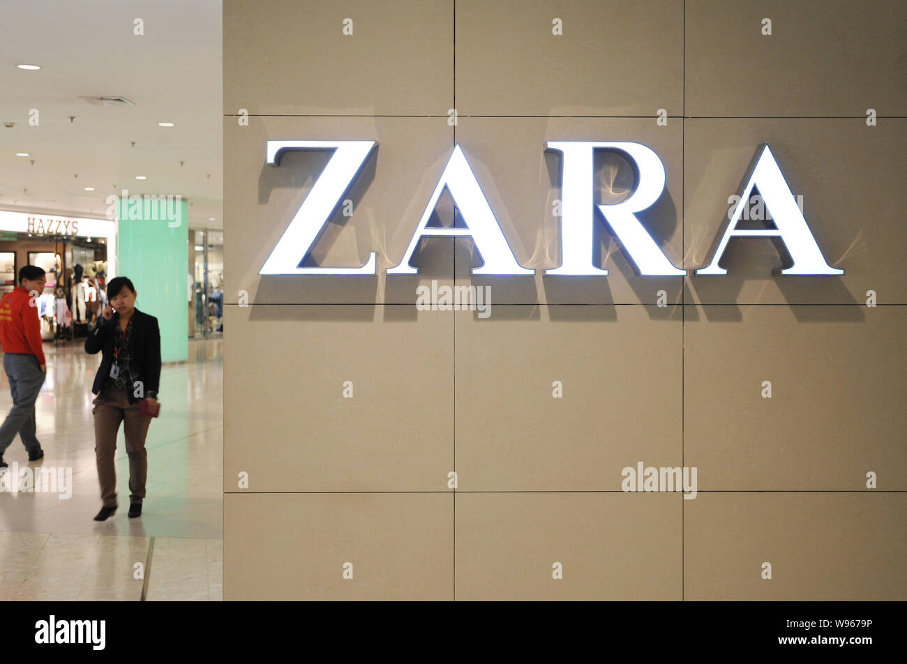 Inditex china hi-res stock photography and images - Alamy