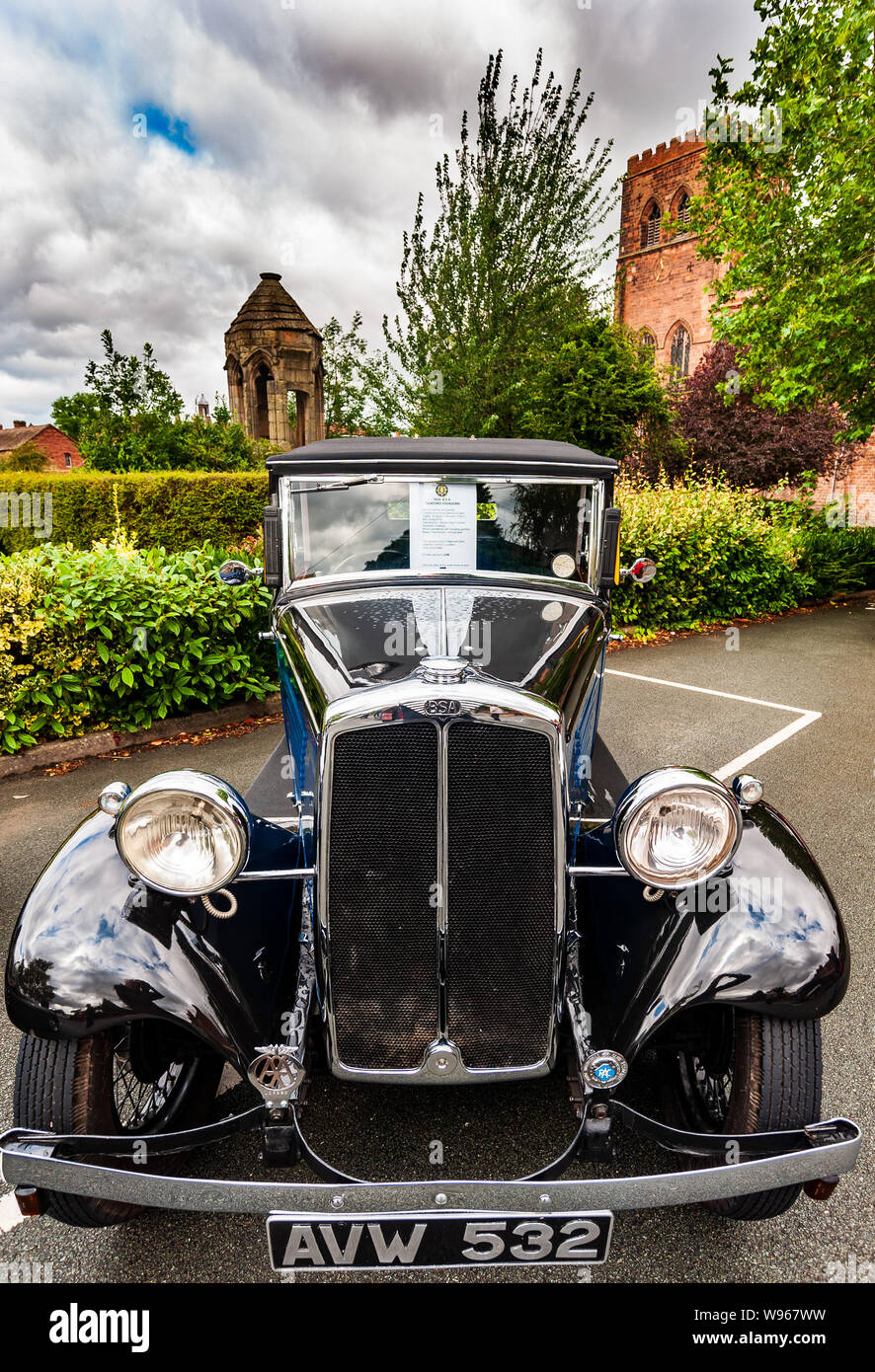 Historic vehicles display close to the Abbey, Shrewsbury England 1934 ...
