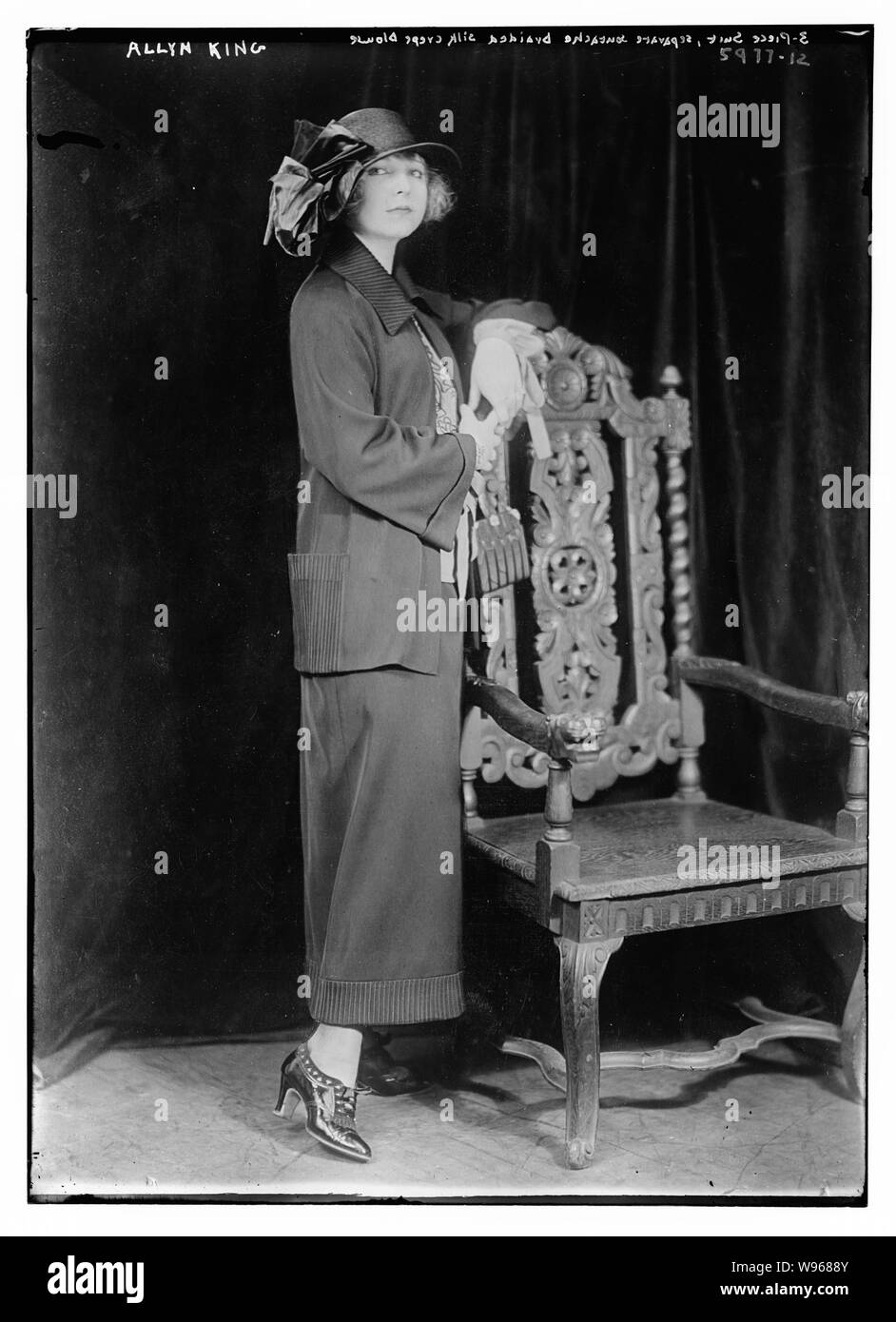 Soutache hi-res stock photography and images - Alamy