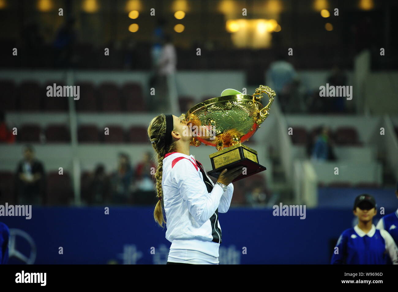 Victoria azarenka trophy hi-res stock photography and images - Alamy