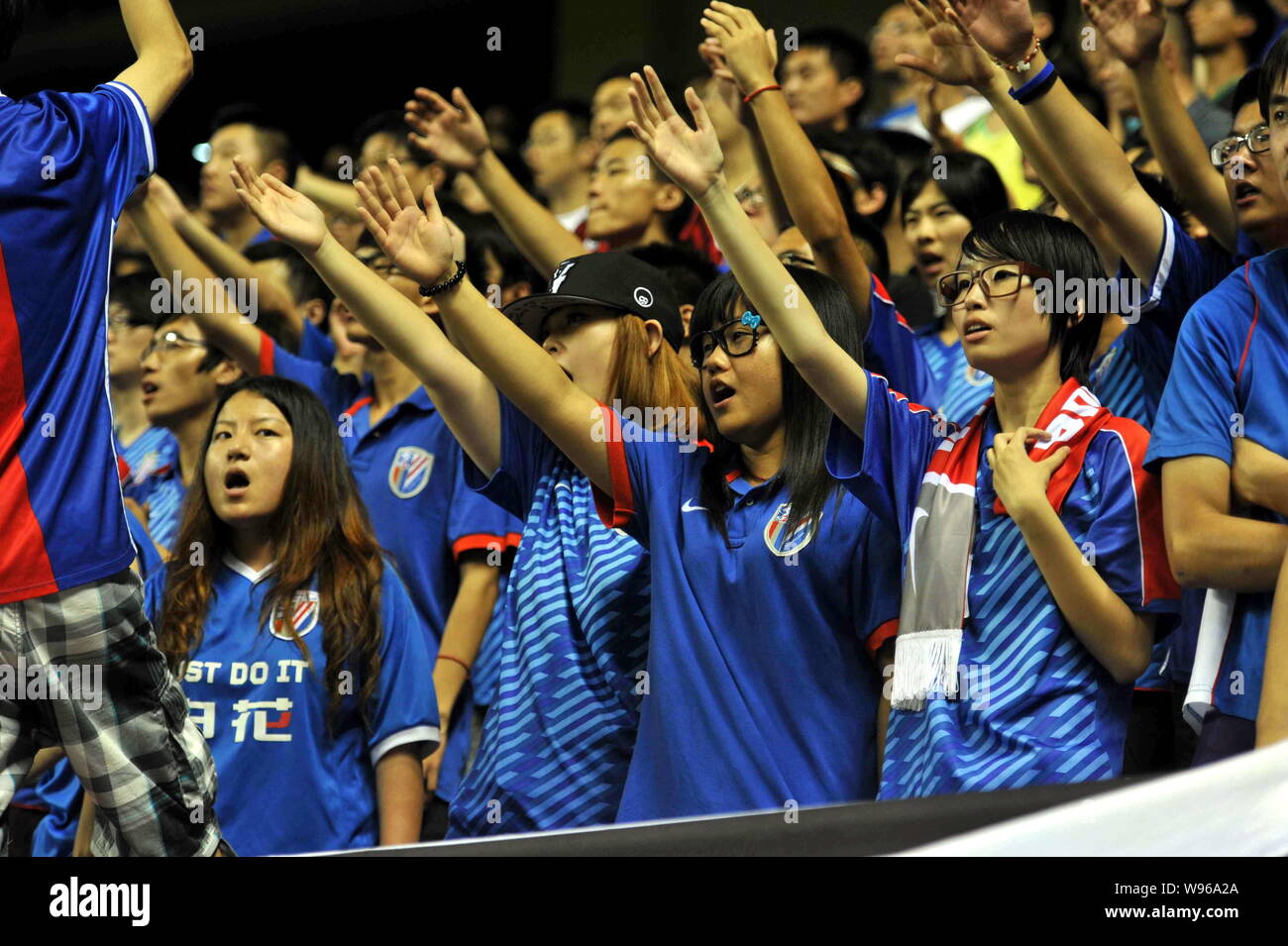 Football soccer chinese super league hi-res stock photography and ...