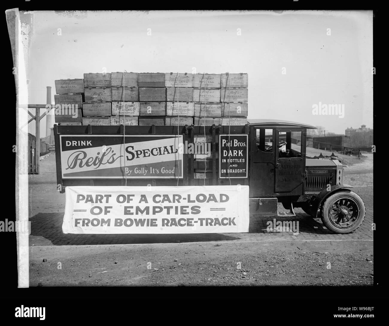 American truck design hi-res stock photography and images - Alamy